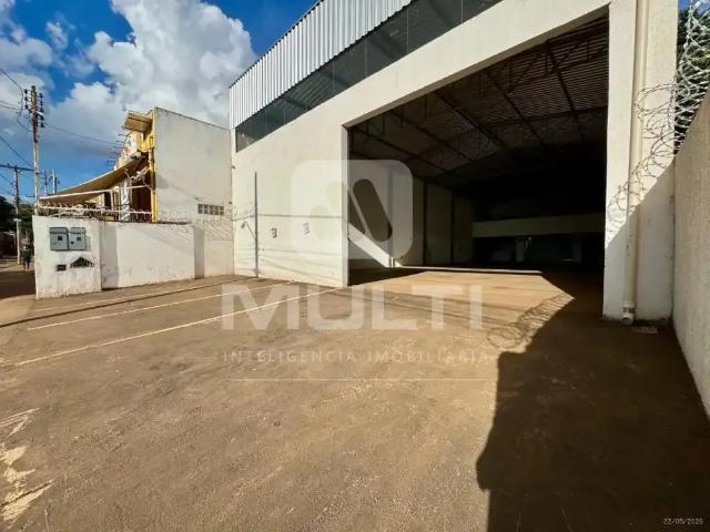 Galpão / Depósito para Locação em Uberlândia/MG Marta Helena 1 Quartos