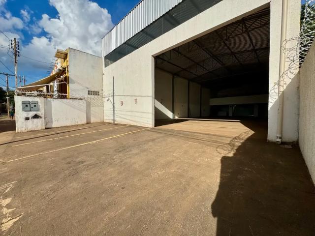 Galpão / Depósito para Locação em Uberlândia/MG Marta Helena