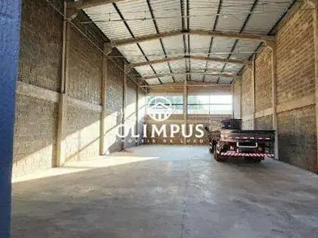 Galpão / Depósito para Locação em Uberlândia/MG Nossa Senhora das Graças