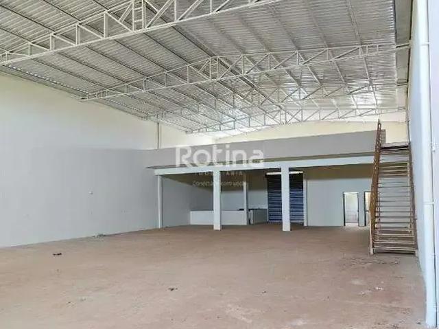 Galpão / Depósito para Locação em Uberlândia/MG Novo Mundo