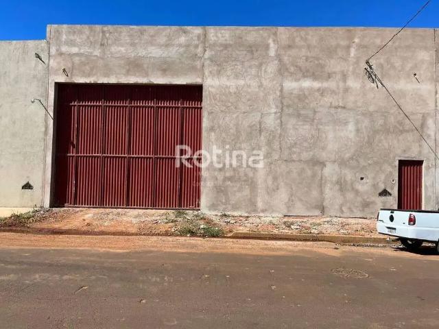 Galpão / Depósito para Locação em Uberlândia/MG Novo Mundo