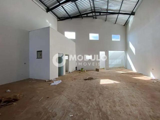 Galpão / Depósito para Locação em Uberlândia/MG Novo Mundo