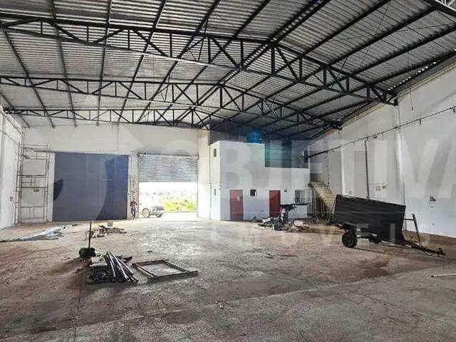 Galpão / Depósito para Locação em Uberlândia/MG Novo Mundo