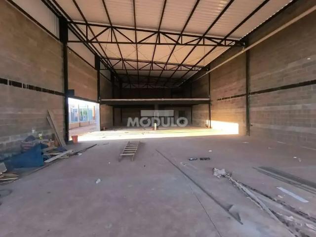 Galpão / Depósito para Locação em Uberlândia/MG Novo Mundo