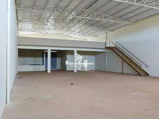 Galpão / Depósito para Locação em Uberlândia/MG Novo Mundo
