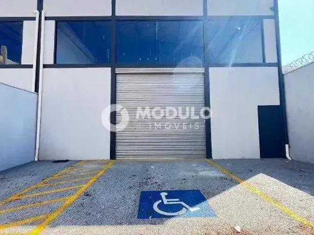 Galpão / Depósito para Locação em Uberlândia/MG Novo Mundo