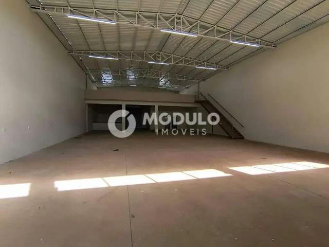 Galpão / Depósito para Locação em Uberlândia/MG Novo Mundo