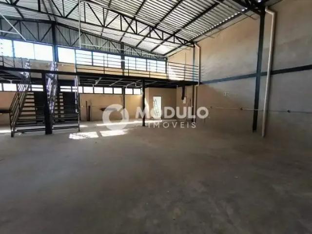 Galpão / Depósito para Locação em Uberlândia/MG Novo Mundo