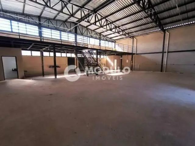 Galpão / Depósito para Locação em Uberlândia/MG Novo Mundo