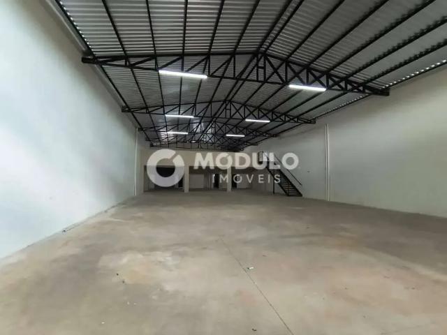 Galpão / Depósito para Locação em Uberlândia/MG Novo Mundo