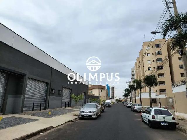 Galpão / Depósito para Locação em Uberlândia/MG Jardim Europa