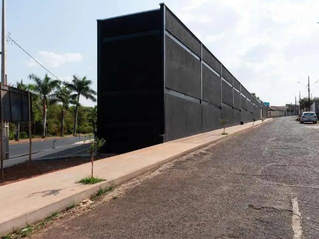 Galpão / Depósito para Locação em Uberlândia/MG Luizote de Freitas