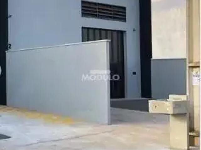 Galpão / Depósito para Locação em Uberlândia/MG Residencial Pequis