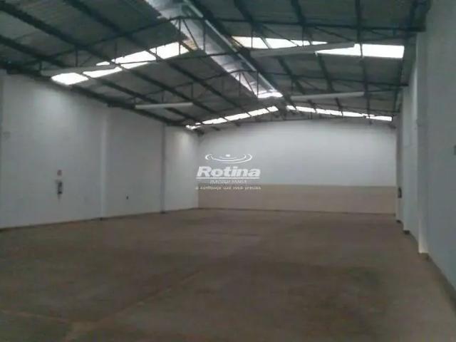 Galpão / Depósito para Locação em Uberlândia/MG Santa Mônica