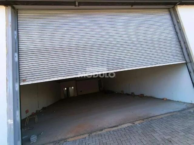 Galpão / Depósito para Locação em Uberlândia/MG Santa Mônica