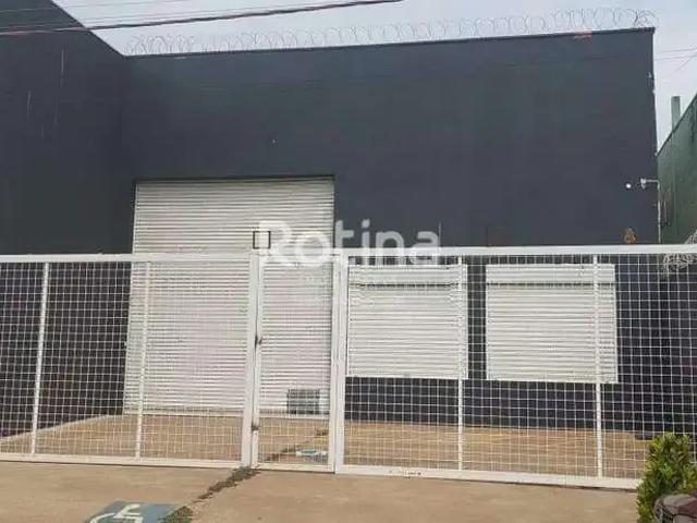 Galpão / Depósito para Locação em Uberlândia/MG Santa Rosa