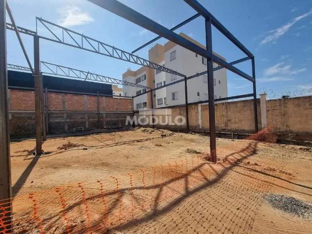 Galpão / Depósito para Locação em Uberlândia/MG Shopping Park