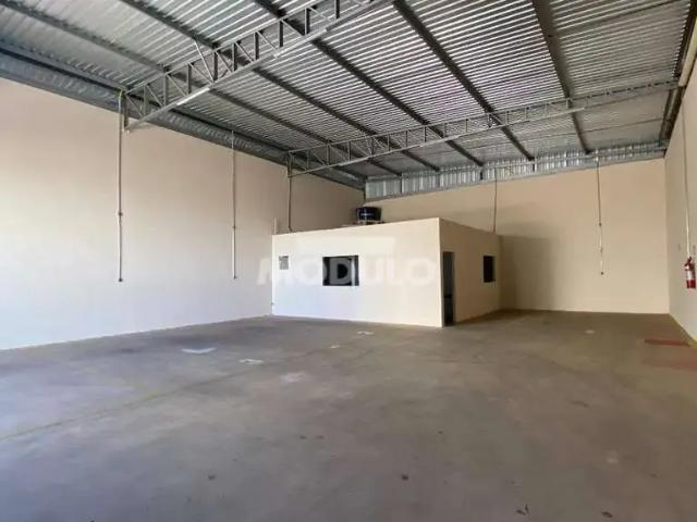 Galpão / Depósito para Locação em Uberlândia/MG Shopping Park