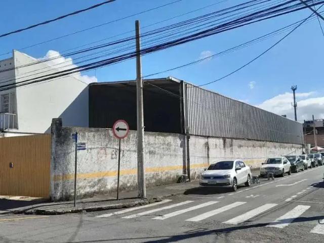 Galpão / Depósito para Locação em Volta Redonda/RJ Aterrado
