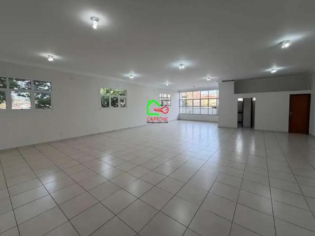 Galpão / Depósito para Locação em Vinhedo/SP Centro