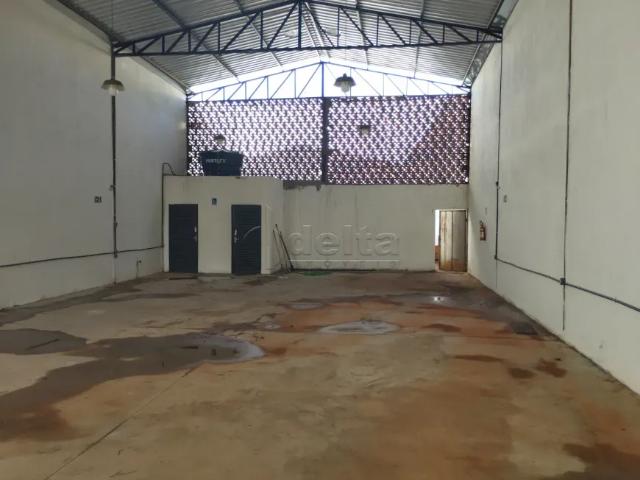 Galpão disponível para locação no bairro Jardim Botânico em Uberlândia MG