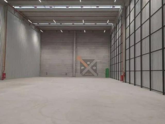 Galpão em condomínio 1192m² 7 vagas auto portaria blindada mbigucci business park vestiários