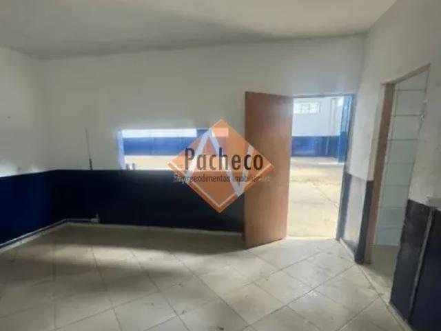 Galpão em Guarulhos, Cidade Industrial Satélite de São Paulo, 686m², R$1.810.000,00