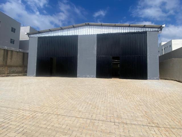 Galpão em Fidalgo Fidalgo, Pedro Leopoldo/MG de 327m² à venda por R$ 949.900,00