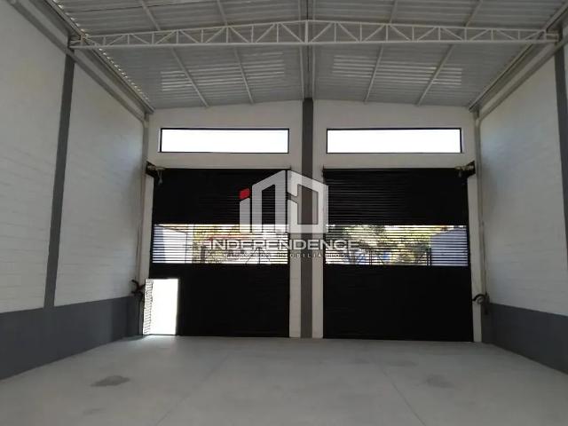 Galpão em Jardim Santa Luzia, São José dos Campos/SP de 150m² para locação R$ 4.500,00/mes
