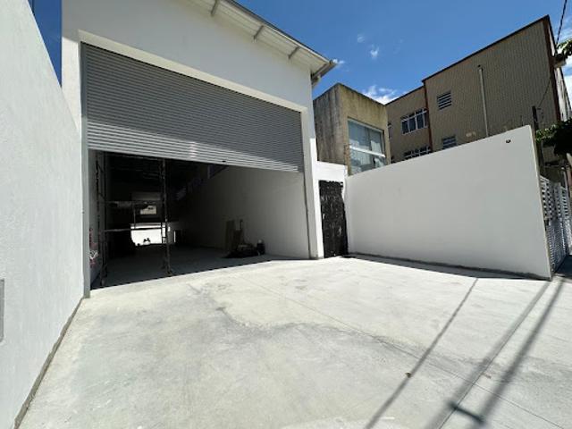 Galpão em Ponta da Praia, Santos/SP de 282m² à venda por R$ 1.999.900,00 ou para locação R$ 16.000,00/mes