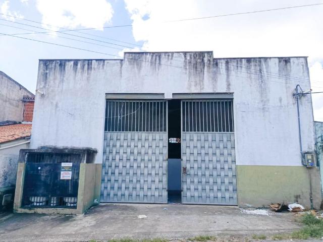 Galpão em Pici, Fortaleza/CE de 322m² para locação R$ 3.000,00/mes