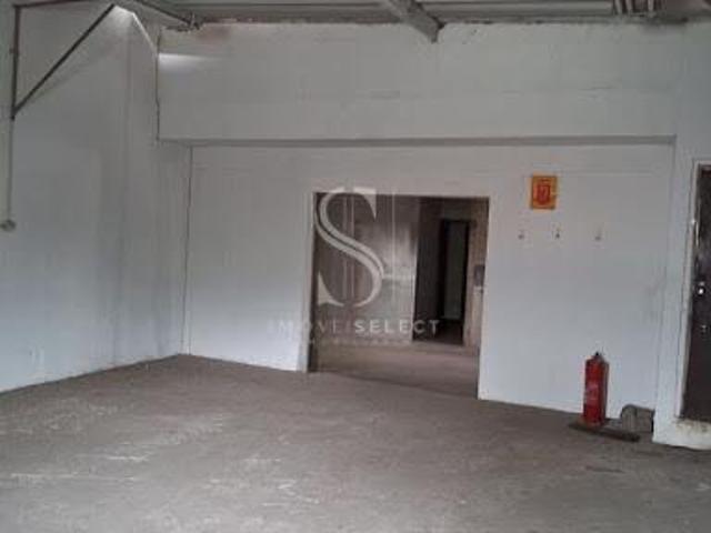 Galpão em Vila Firmiano Pinto, São Paulo/SP de 320m² à venda por R$ 819.000,00