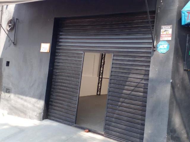Galpão em Vila Pirajussara, São Paulo/SP de 110m² para locação R$ 3.900,00/mes