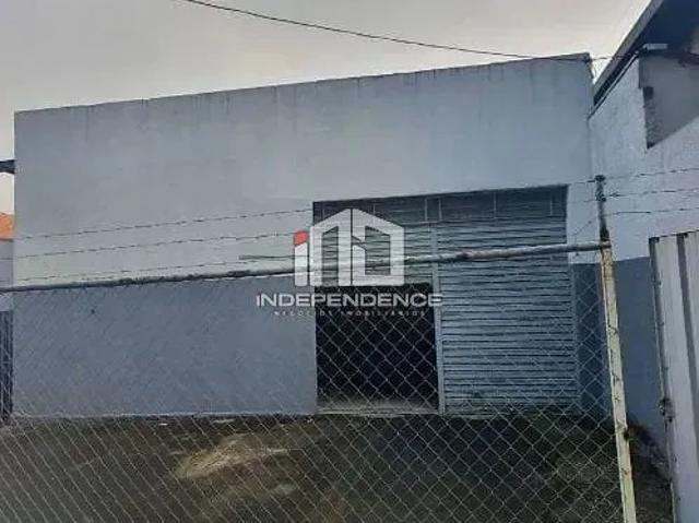 Galpão em Vila São Pedro, São José dos Campos/SP de 200m² à venda por R$ 850.000,00 ou para locação R$ 4.500,00/mes