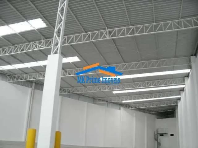 Galpão Industrial 1000m² para Locação – Cotia/SP