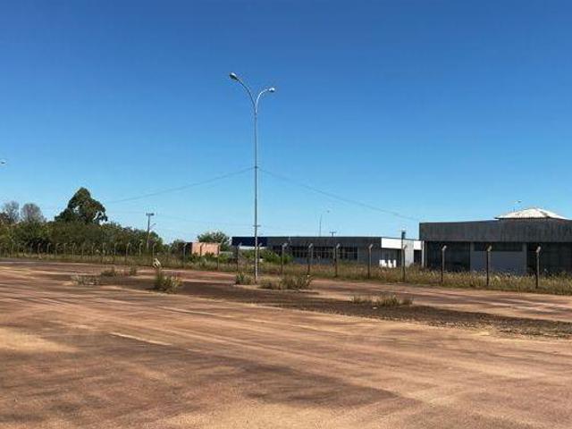 Galpão industrial a venda no distrito industrial, Guaíba, RS, alto padrão construtivo, junto a BR116