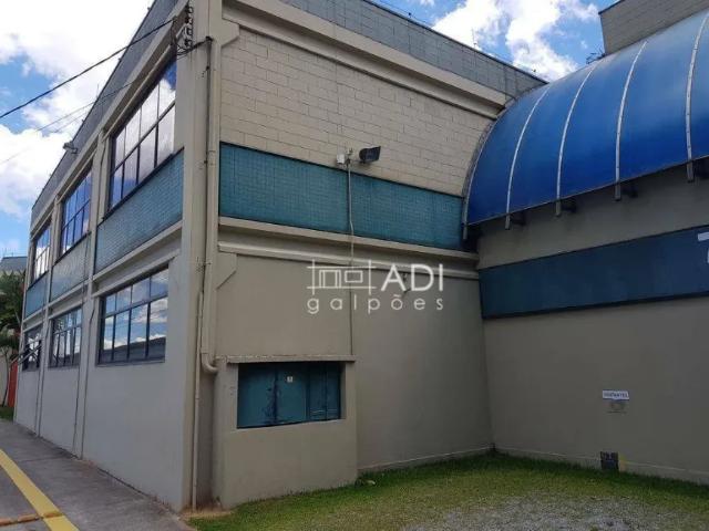Galpão 2400 m² 2 docas Tamboré Alphaville/SP