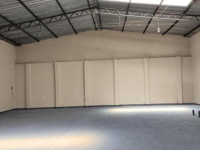 Galpão Jardim Petrópolis Galpão / Depósito à Venda, 400.00 por R$ 700000.00 no setor Jardim Petrópol