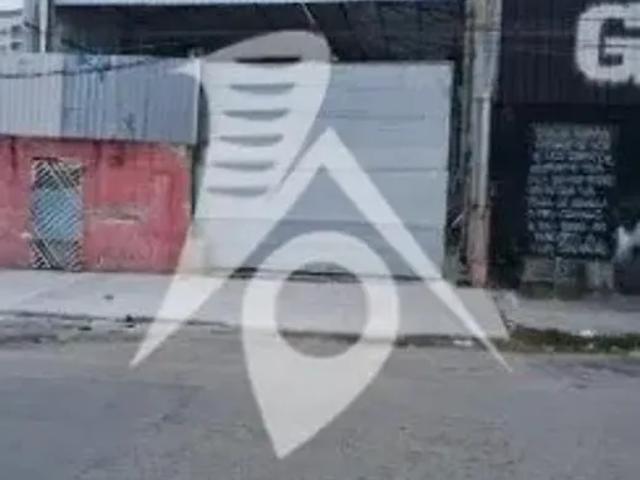 Galpão no Ipiranga, 460m², 5 Banheiros