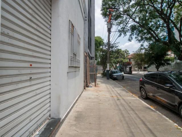 Galpão na Rua Redenção, N. 488 • 200 m²