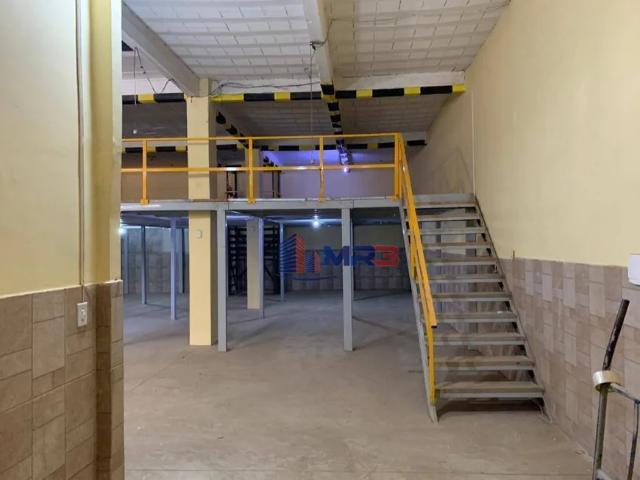 Galpão para venda no Pechincha com 490m²