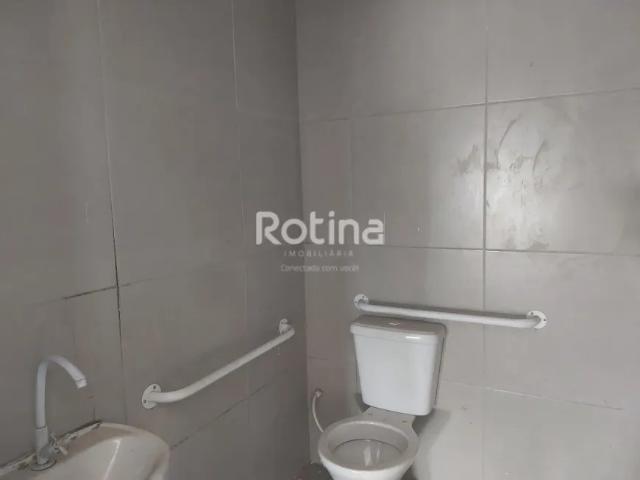 Galpão para Aluguel | 250 m² em Uberlândia Norte – Nossa Senhora das Graças