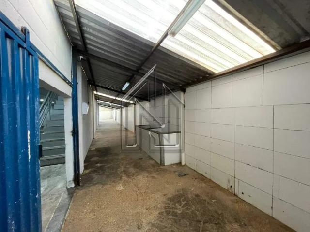 GalpÃ£o para locaÃ§Ã£o 912 SUL ARSE 95 com 904mÂ²