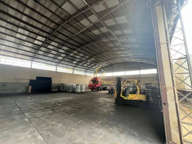 Galpão Para LOCAÇÃO DE 500m² sendo metade do galpão em São José dos Campos sp