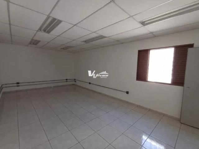 Galpão para locação na região vl. Guilherme com 321m² de área construída