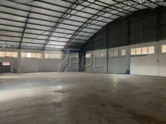 Galpão para prestadores de serviços e industrias