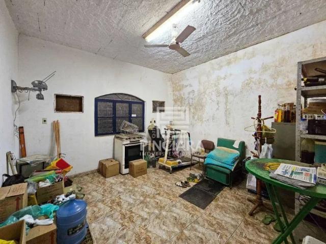 Galpão de 1900 m² em terreno de 3250 m² Compre por R$ 4.000.000 Marambaia São Gonçalo/RJ