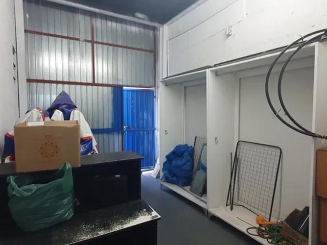 Galpão/Depósito/Armazém para venda tem 400 metros quadrados em Cidade Salvador Jacareí SP