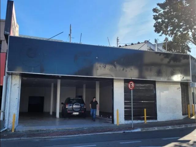 Galpão/Depósito/Armazém para venda possui 300 metros quadrados