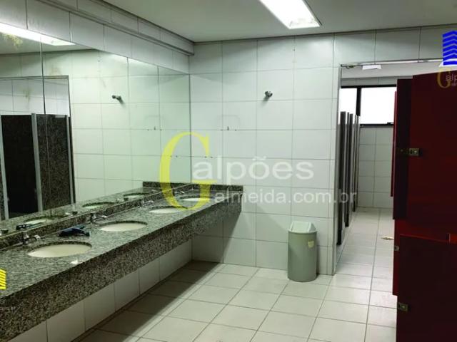 Galpão/Depósito/Armazém para aluguel com 4607 metros quadrados em Tamboré Santana de Parnaíba SP